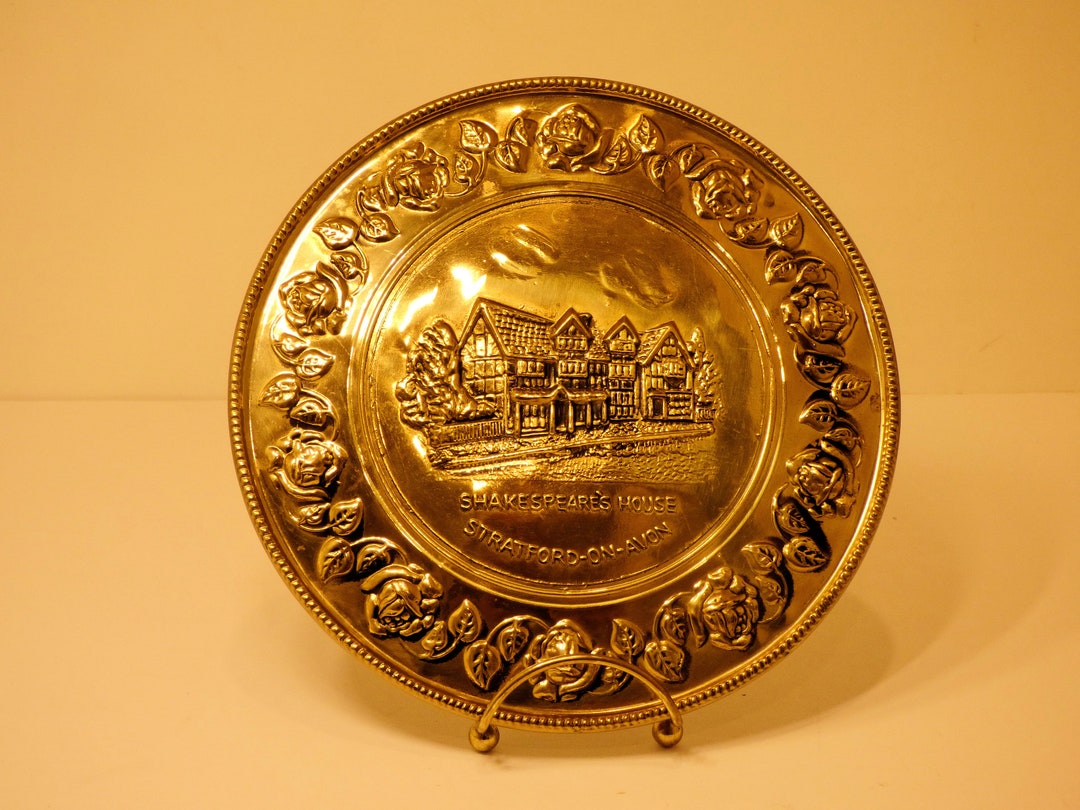 SHAKESPEARE ENGLAND 1960s 8 Inch Brass Plaque Showing - Etsy