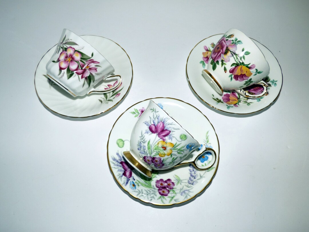 DELPHINE 1930 1941 England THREE Bone China Tea Cups and Saucers ...