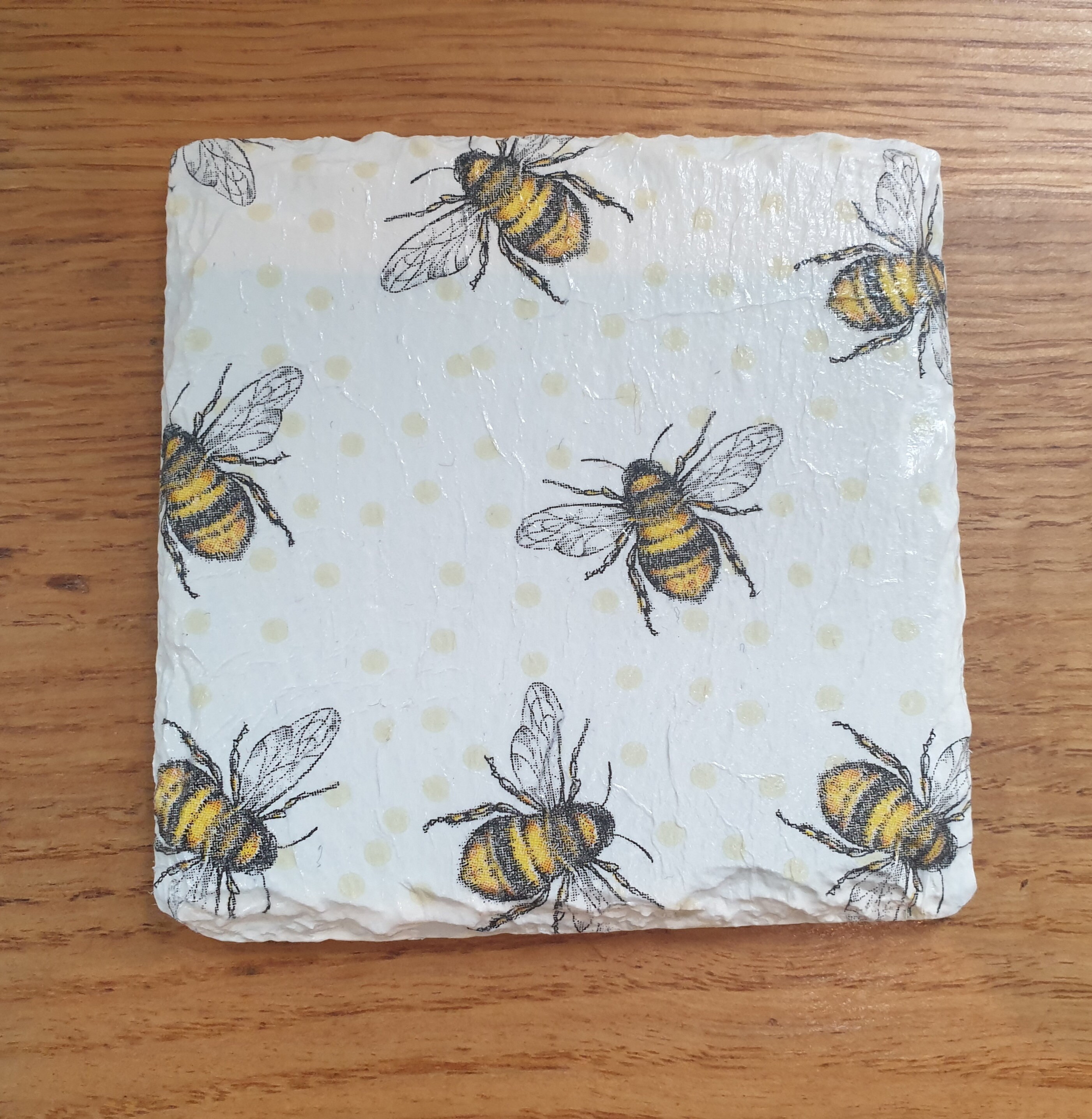 Beautiful Bees natural slate coasters decoupaged - Etsy.de