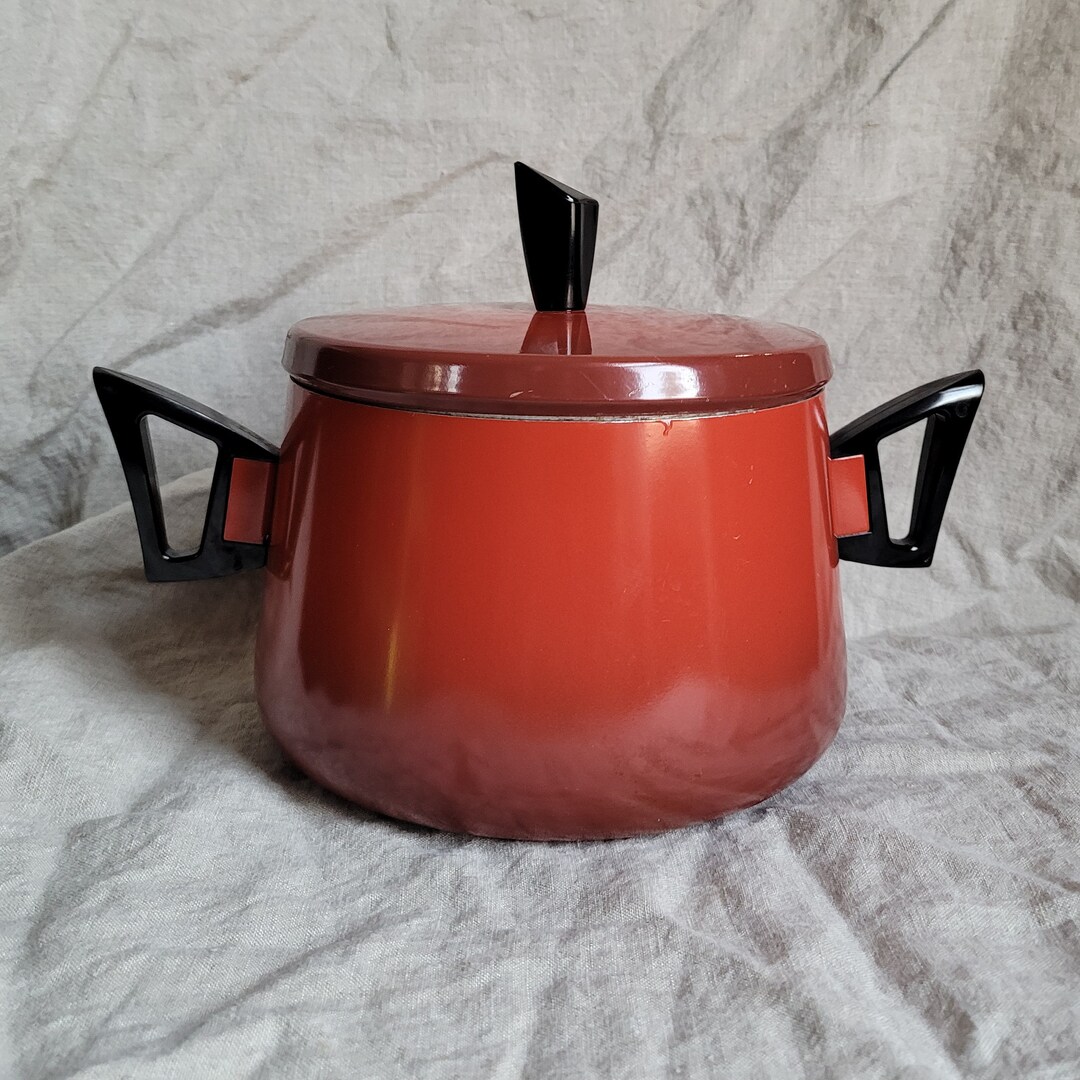 Cooking Pot - Red Ombre Mid Century Modern Cooking Pot With Handles and ...