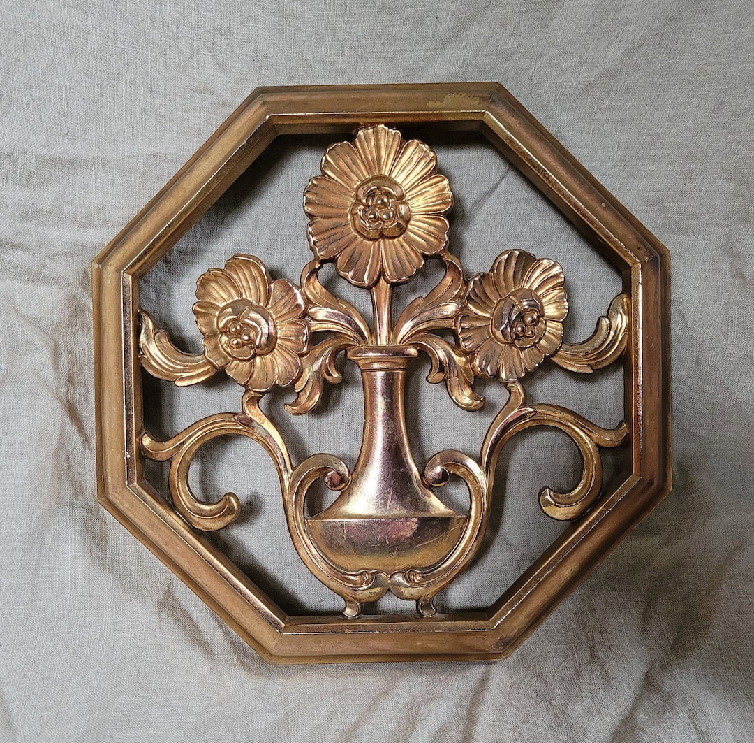 Vintage Syroco Gold Flower Plaque Daisy Flower Vase Plastic MCM 1962 ...