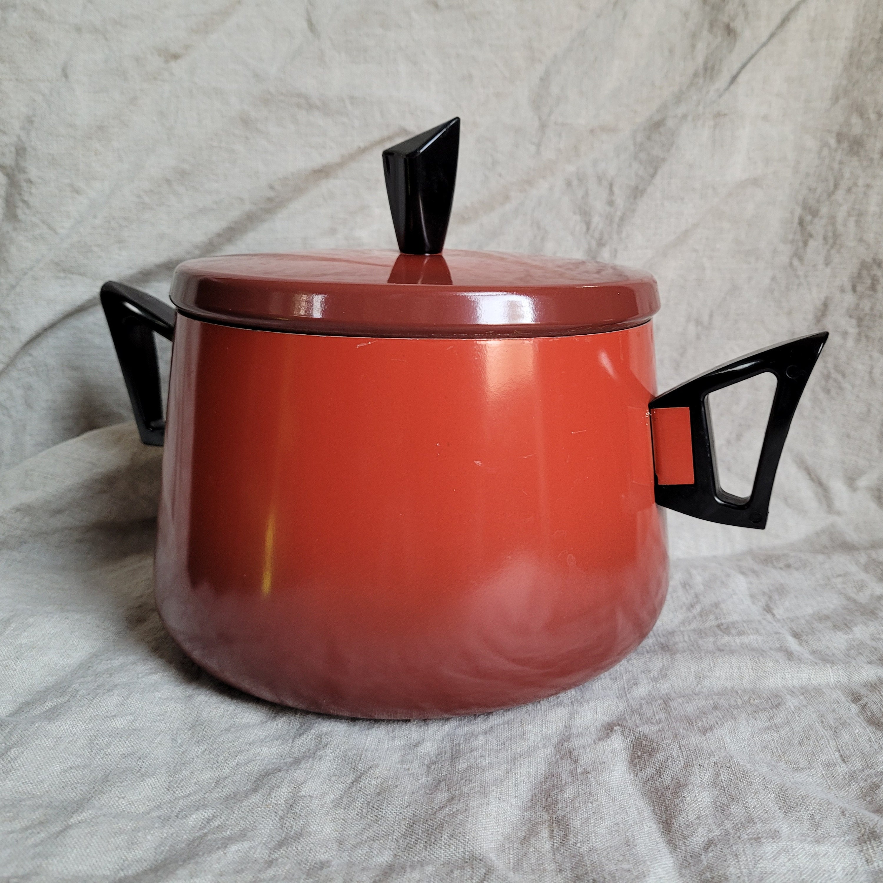 Cooking Pot - Red Ombre Mid Century Modern Cooking Pot With Handles and ...