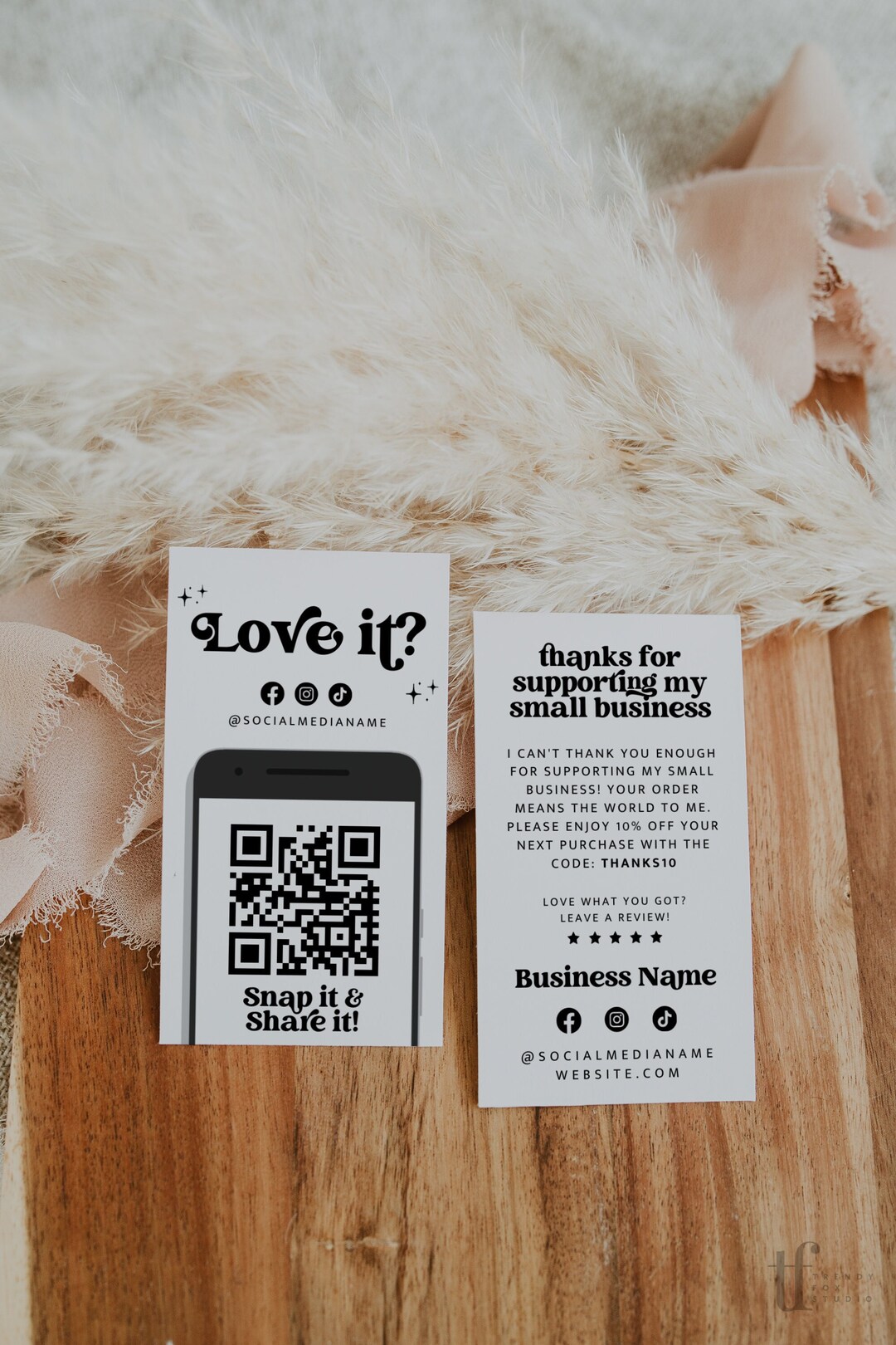 Retro Snap and Share Card Canva Template, Social Media Card Template ...