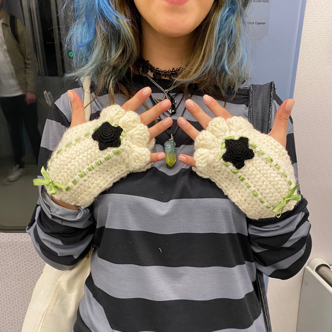 Star Gloves, Mittens, Gift , Anime Girl Gift, Street Fashion, Gift for ...
