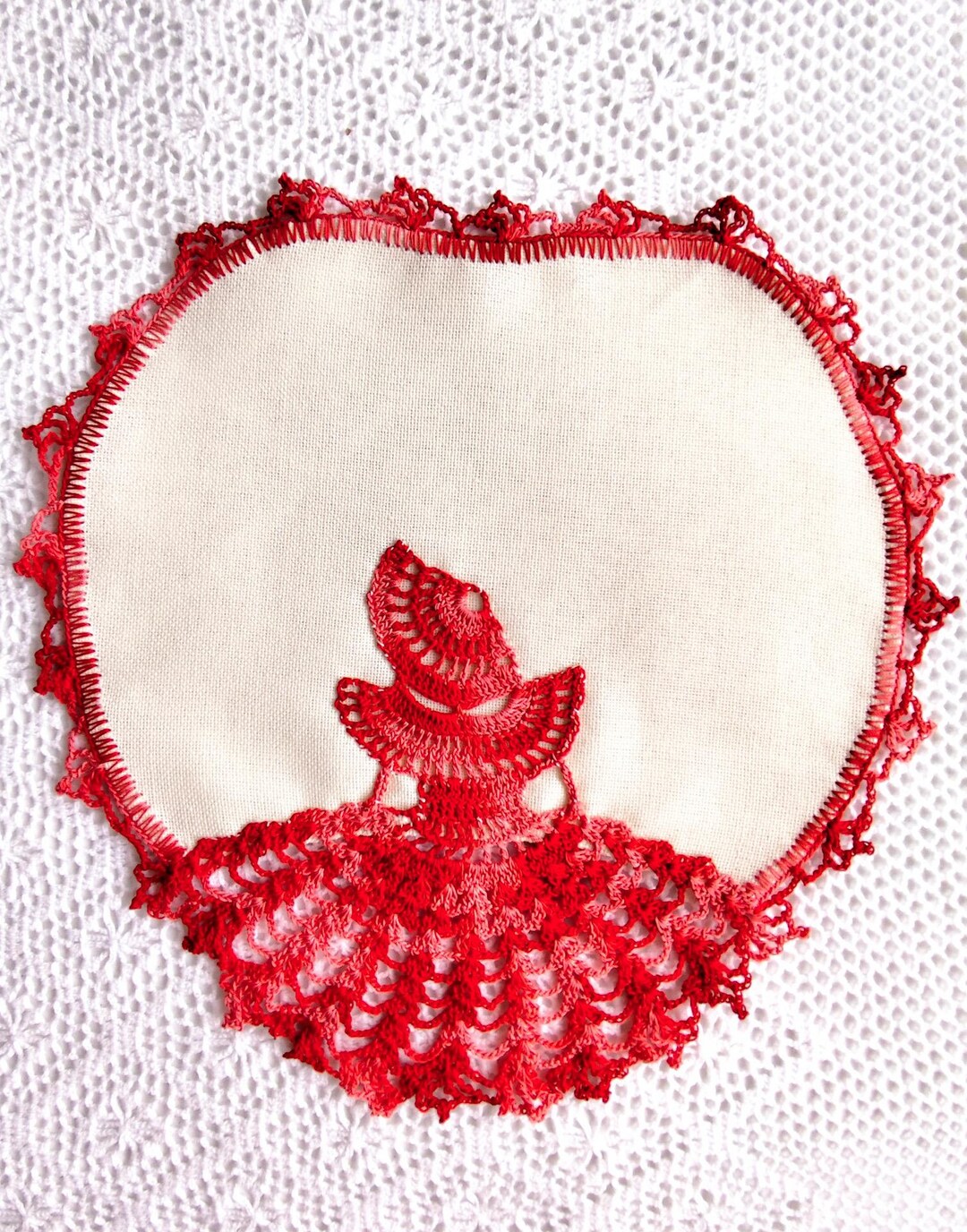 Crochet Duchess Set, Vintage Handmade Crinoline Lady Cheval Set in ...