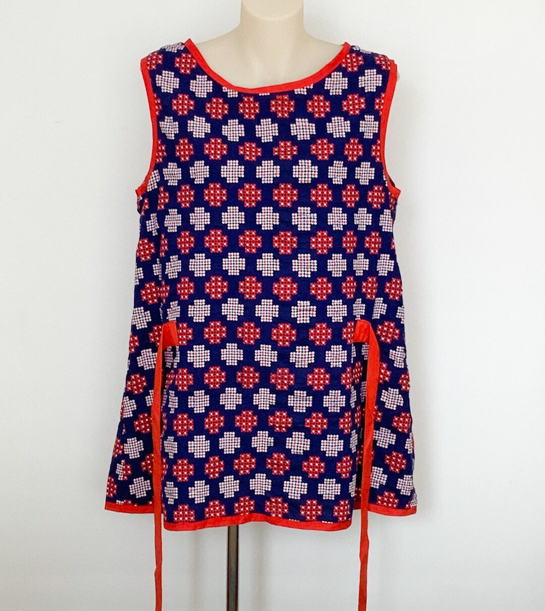 Vintage Smock-cobbler Style Apron in Navy Red White Geometric Floral ...