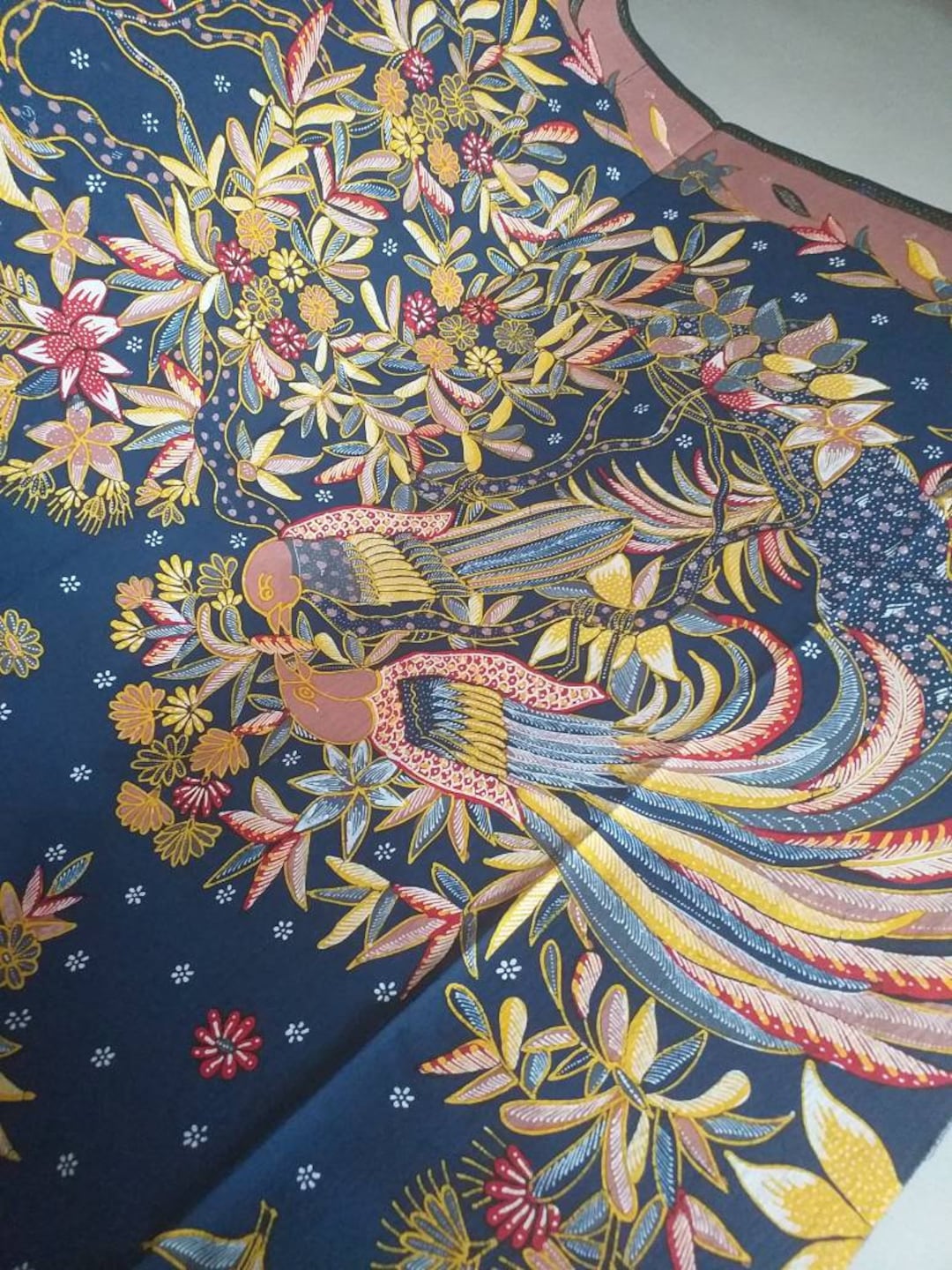 Indonesian Batik Fabric, Classic Batik Tulis, Vintage Batik Sarong ...