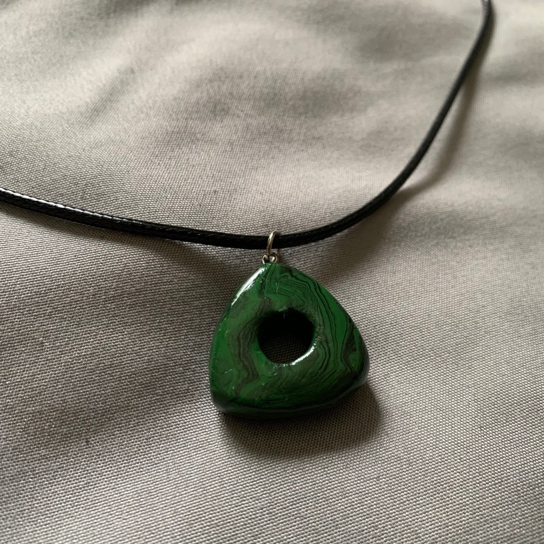 Coraline Seeing Stone Polymer Clay Halskette - Etsy.de