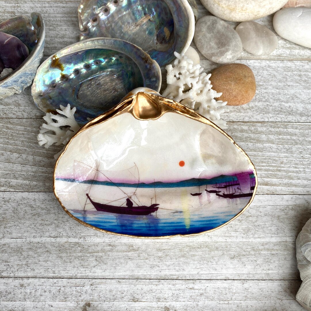 Clam Shell Dish, Decoupage Clam Shell, Japanese Art, Ring Dish, Jewelry ...