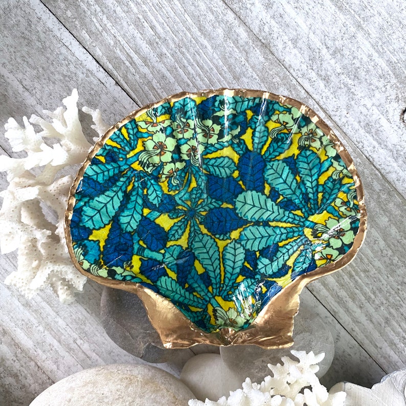 Scallop Shell Decoupage Scallop Floral Art Nouveau Sea - Etsy