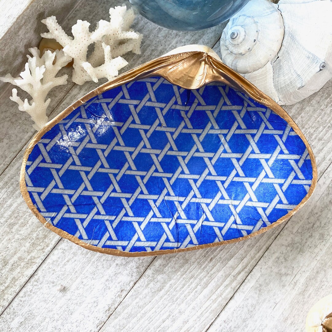 Decoupage Clam Shell, Coastal Decor, Ring Dish, Jewelry Dish Gold, Clam ...