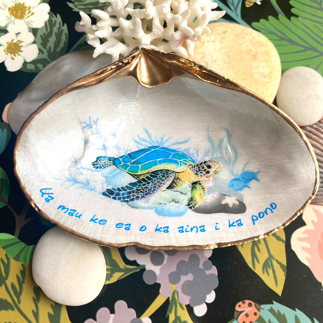Sea Turtle Ring Dish, Decoupage Clam Shell, Coastal Trinket Dish, Sea ...