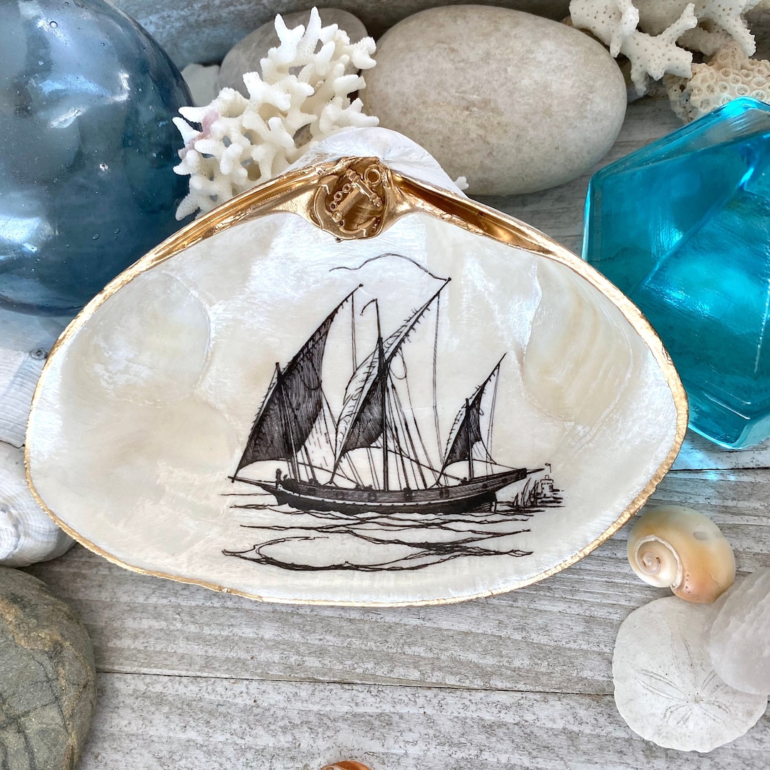 Clam Shell Bowl,decoupage Clam Shell, Ship Art,ship Dish,clam Shell ...
