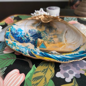 Decoupage Shell, Painted Shell Art, Coastal Home Decor, Seashell ...