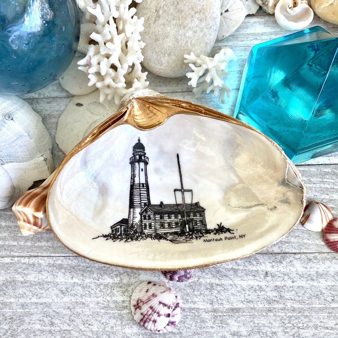 Montauk Lighthouse, Decoupage Clam Shell, Lighthouse Art, Ring Dish ...