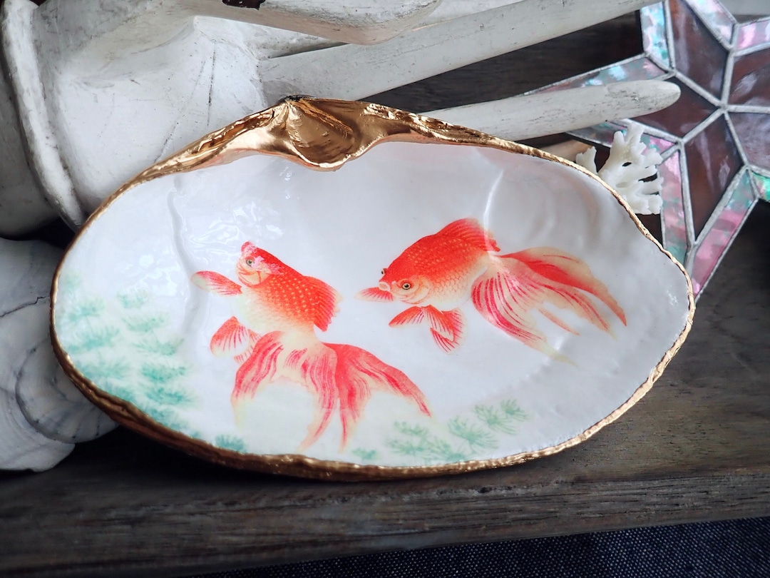 Decoupage Clam Shell, Sea Shell Ring Dish, Painted Shell Art, Japanese ...