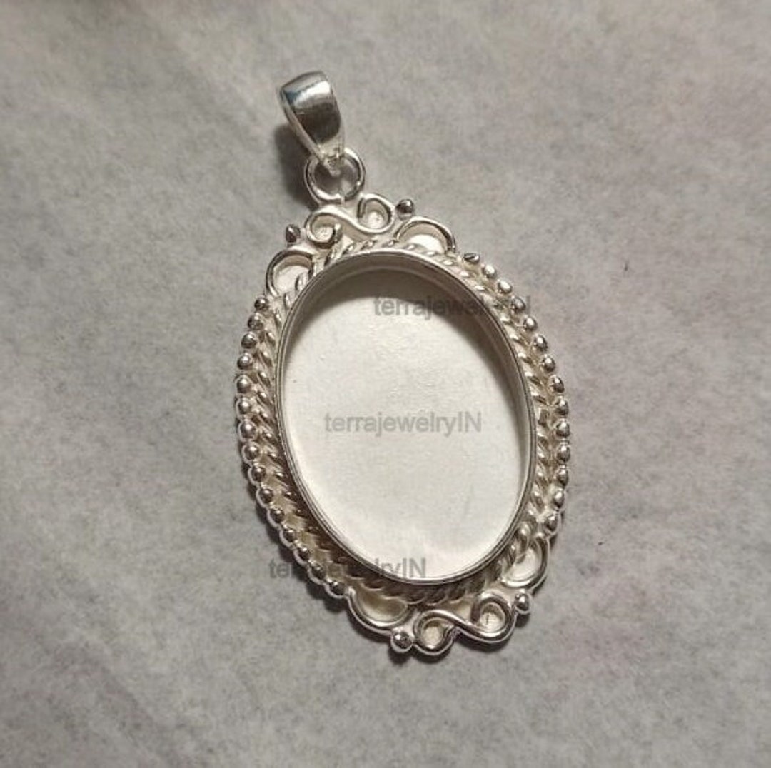 Espacios en blanco de bisel colgante de forma ovalada de plata de ley ...