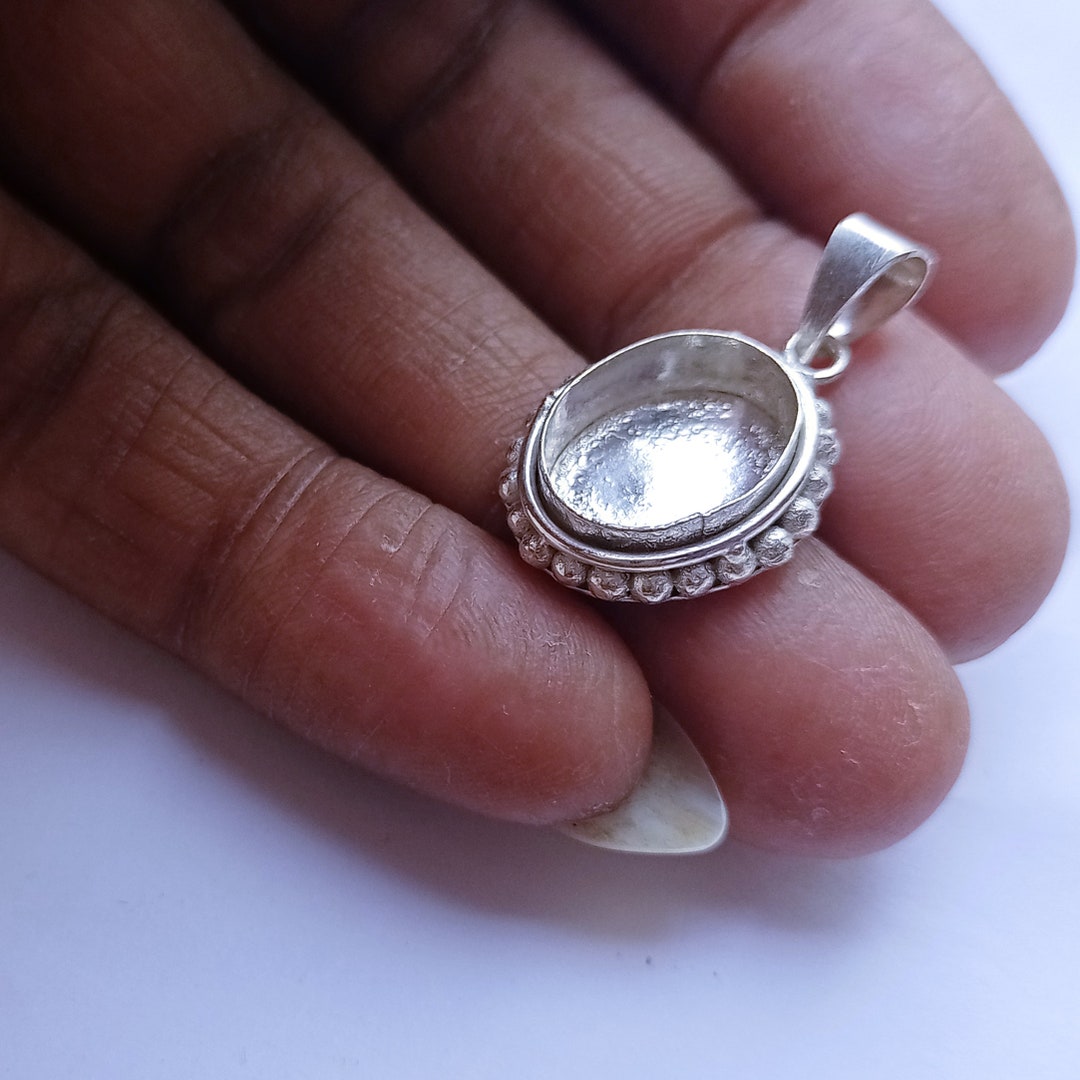925 Sterling Silver Oval Shape Pendant Bezel Blank With Round Wire and ...
