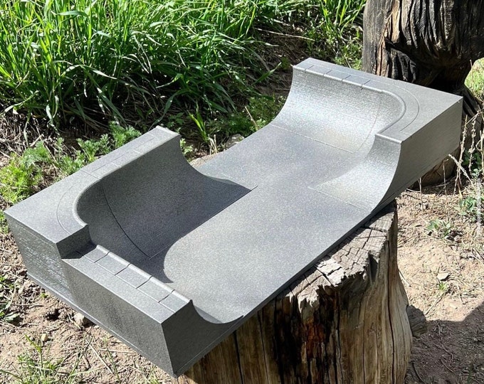 BOGOF BENCH - Realistic Fingerboard Street Obstacle in Recycled Plastic ...