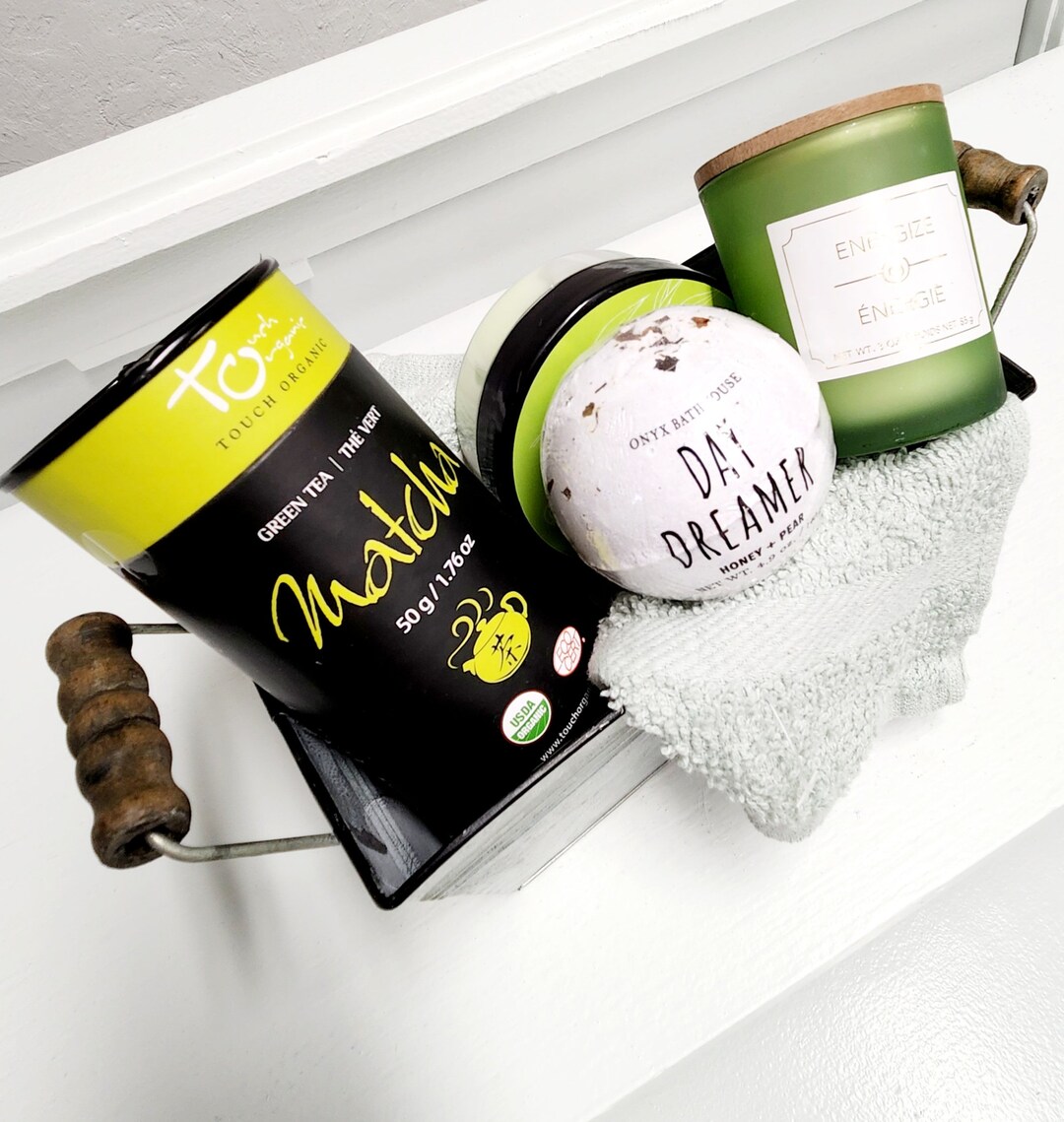 Green Gift Set in Metal Handled Tin. Luxury Spa Gift Set. Relax Gift ...