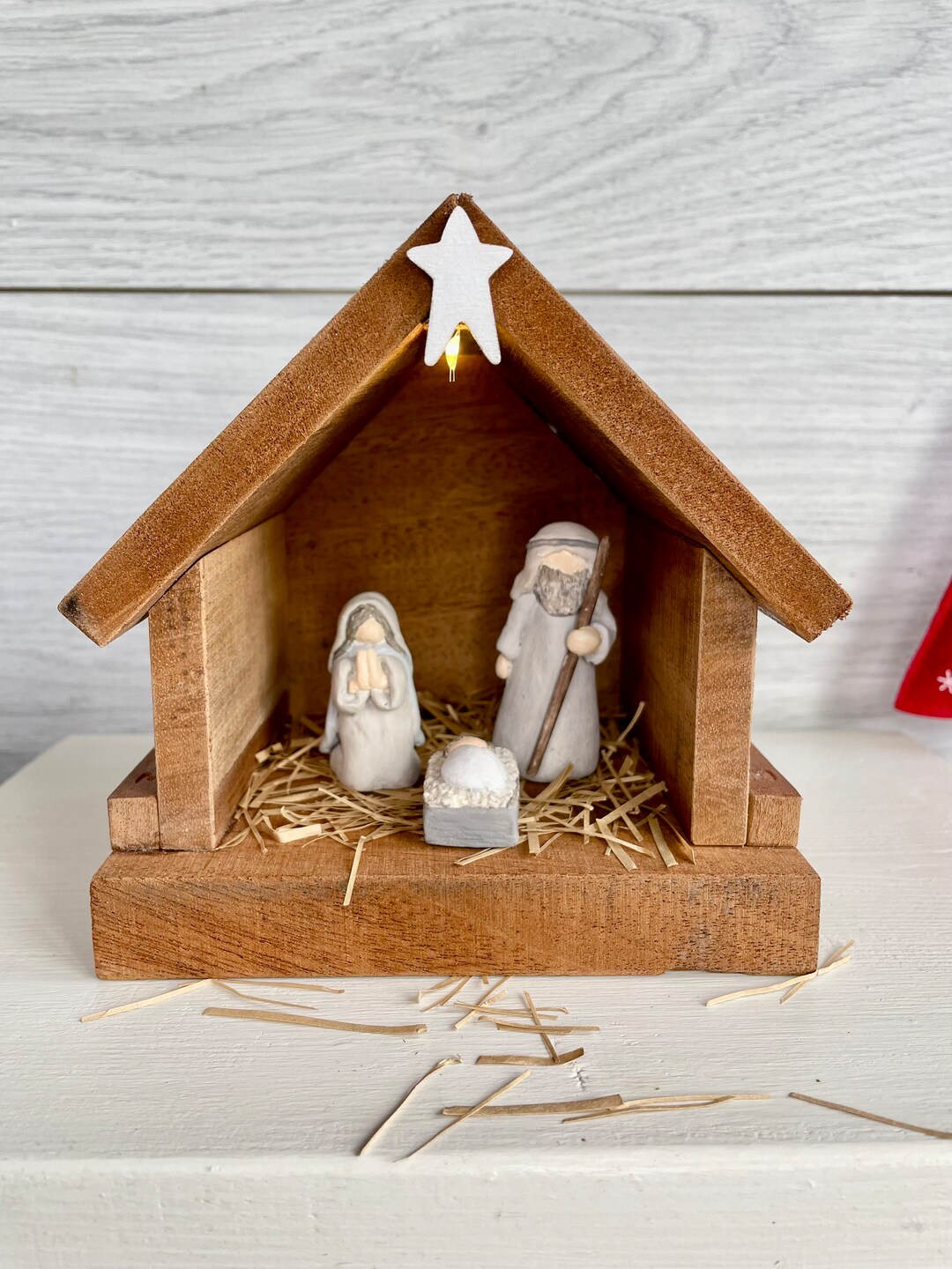 Christmas Nativity Set in Wooden Stable With Lights. Nativity Scene and ...
