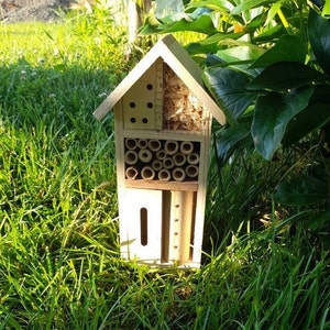 Wooden Insect Hotel, Insect Bird Hotel, House Shated Creepy Crawly ...