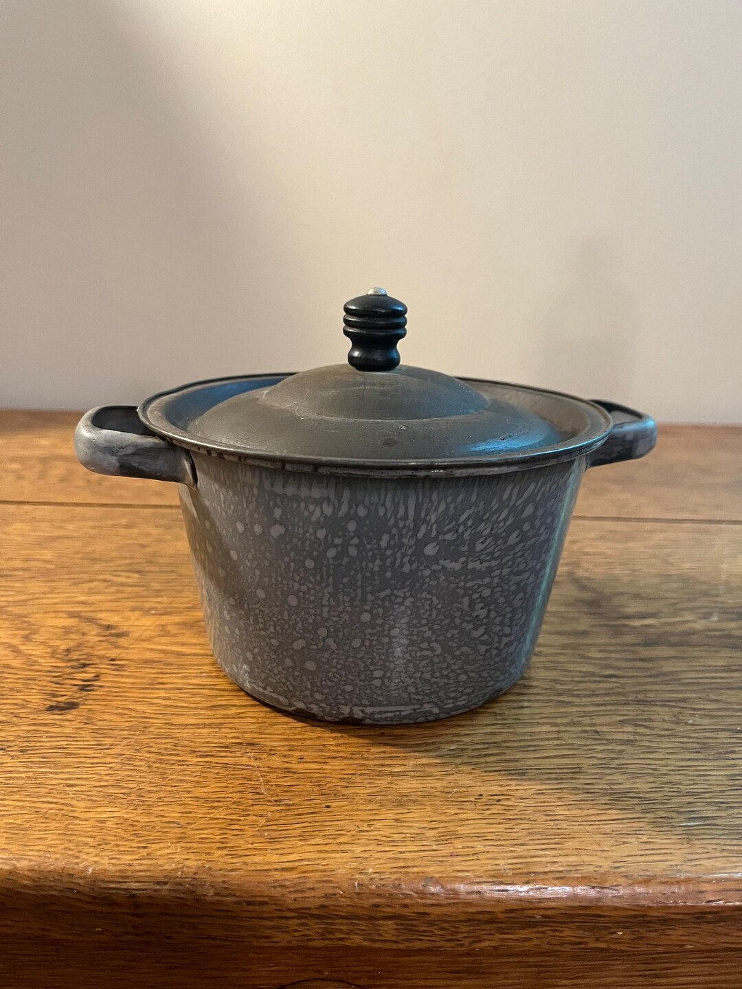 Small Antique Gray Speckled Graniteware Pot With Lid - Etsy