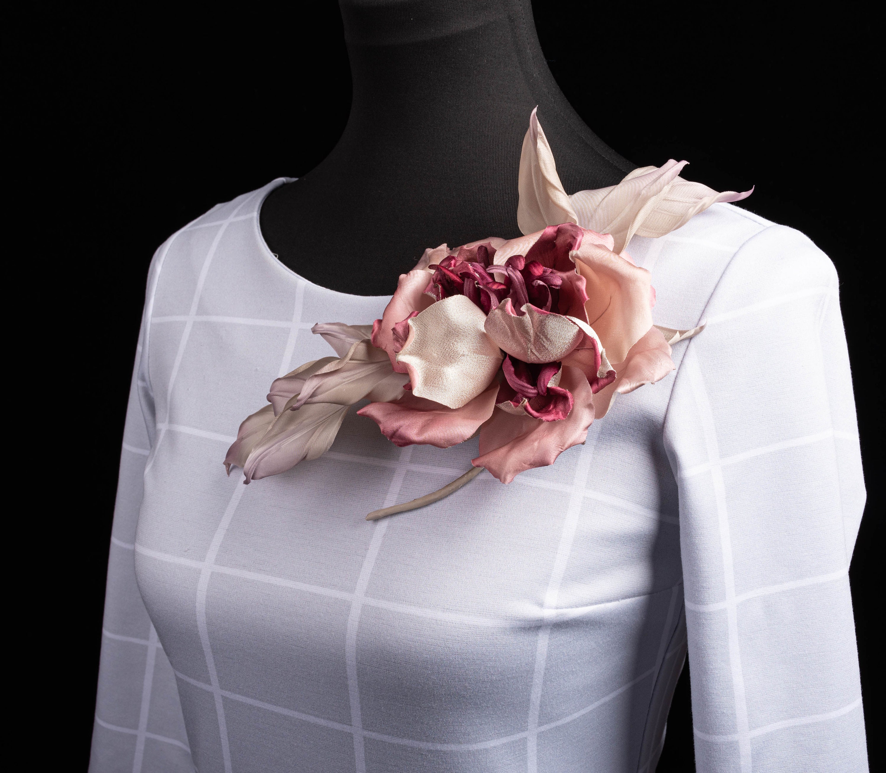 Silk Rose Brooch • Fabric Brooch • Silk Flower Pin – in 3 Variations - Etsy