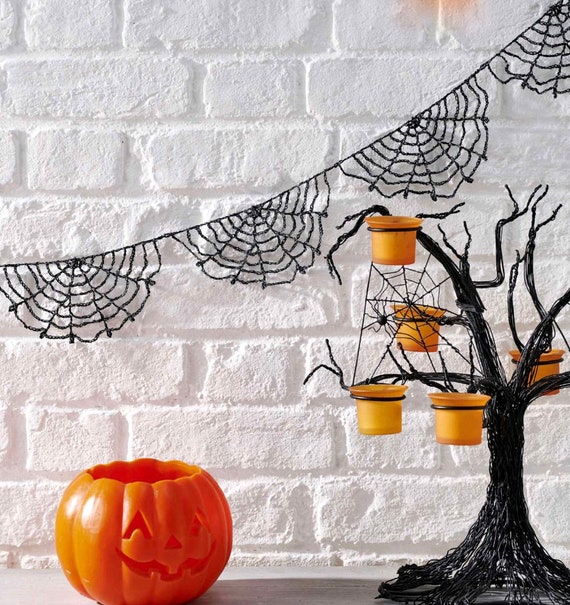 VENTE DE RETRAITE vintage Halloween au crochet motif toile d araignee banderoles decoration des bonbons ou des sorts decor toile d araignee guirlande fenetre porche Etsy France