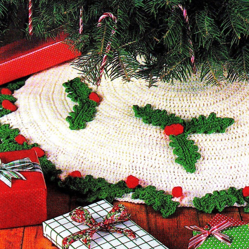 Vintage Holly Tree Skirt - Etsy