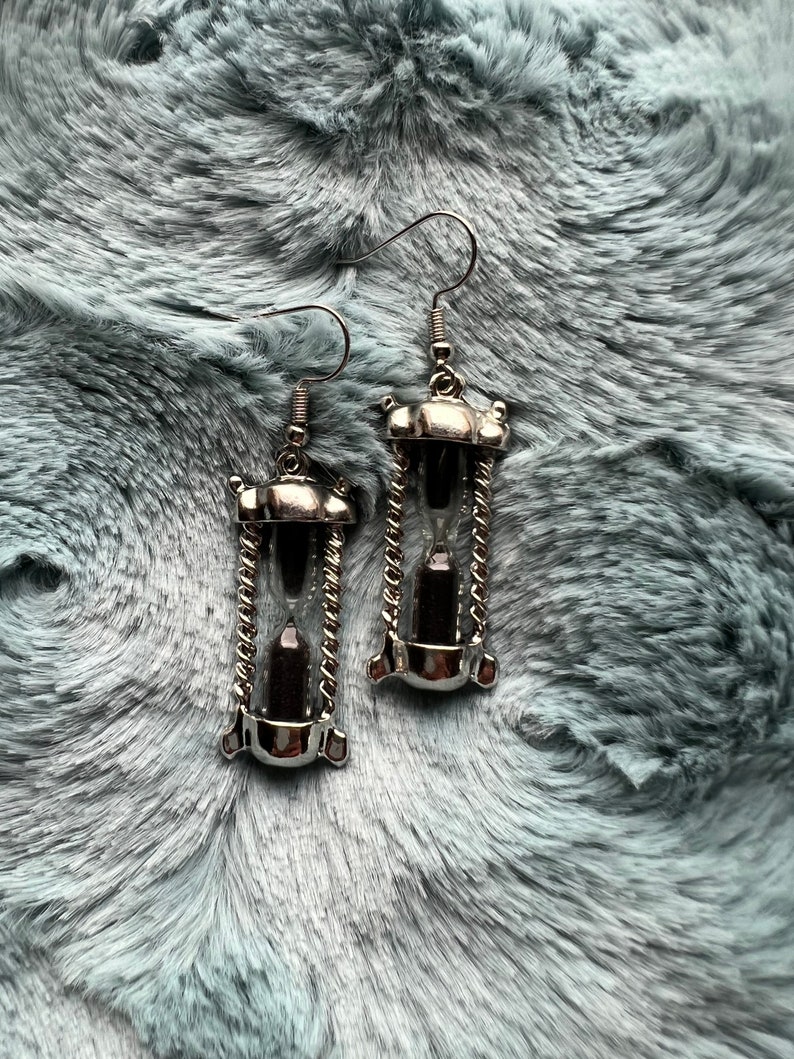 Hourglass Earrings With Black Sand - Etsy
