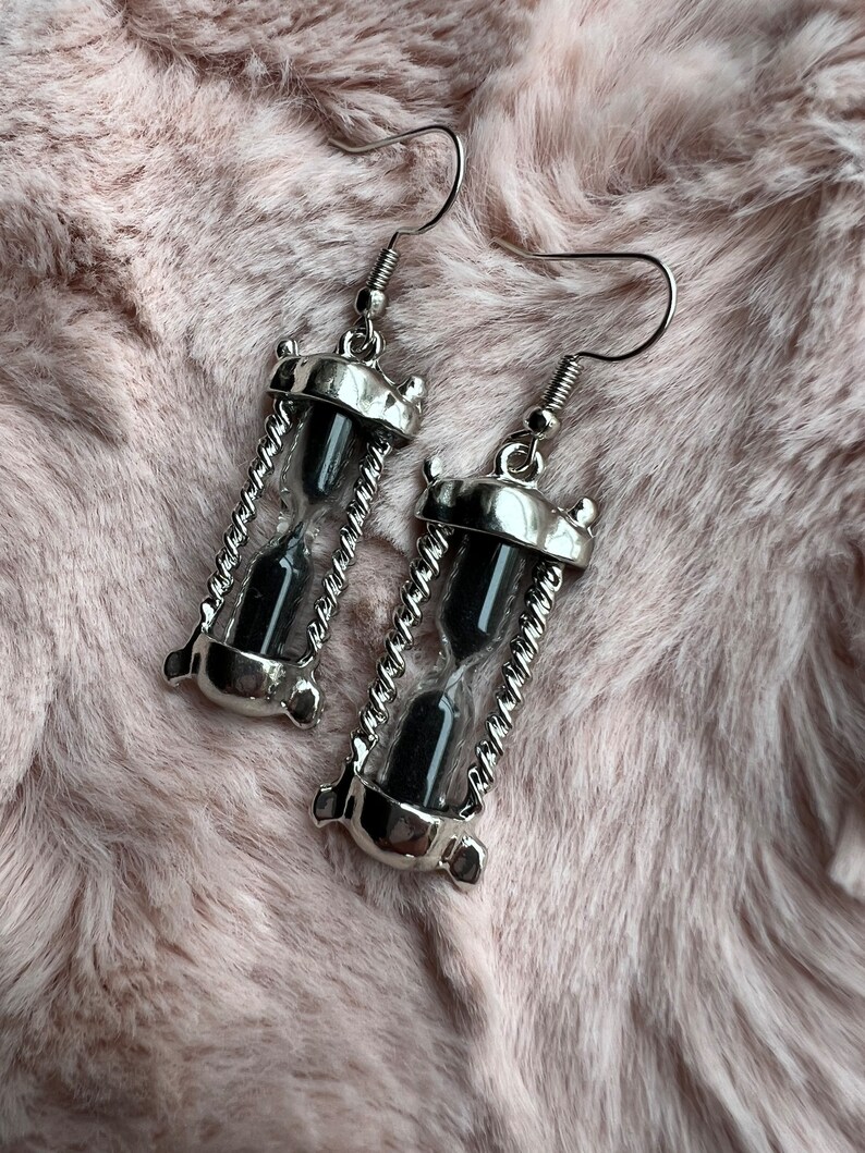 Hourglass Earrings With Black Sand - Etsy