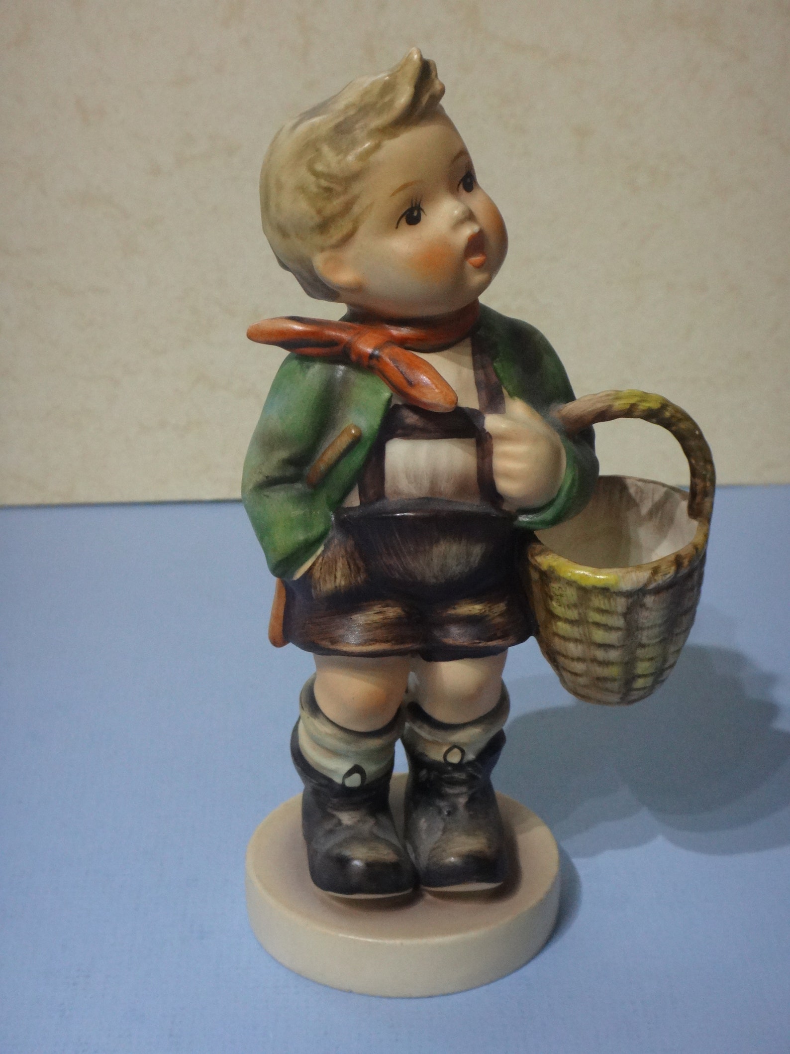 LARGE MINT 7 1/4" Hummel Village Boy Figurine, #51/1, TMK6, Goebel ...