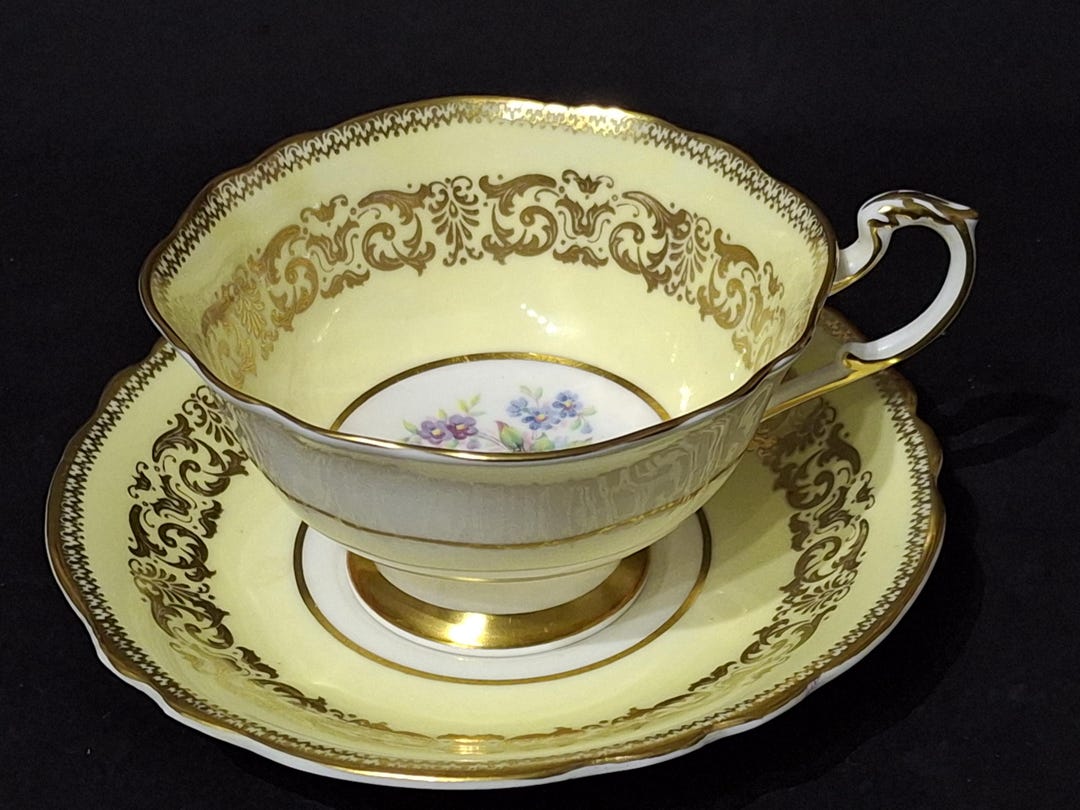 PARAGON Double Warrant Mint Green & Gold Teacup and Saucer Set, C. 1940 ...