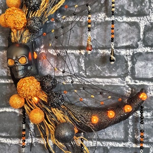 Gothic Moon Wreath. Moon Phase Wall Decor. Black Moon Wreath. - Etsy