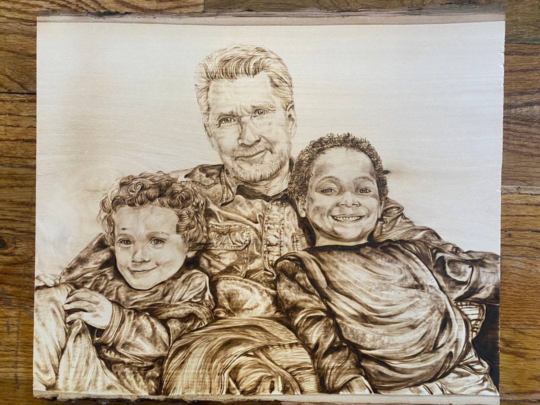 Custom Wood Burned Portraits pyrography on Live Edge - Etsy