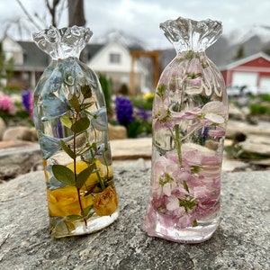 Made to Order Flower/resin Bag Decor Real Flowers Preserved in Resin ...
