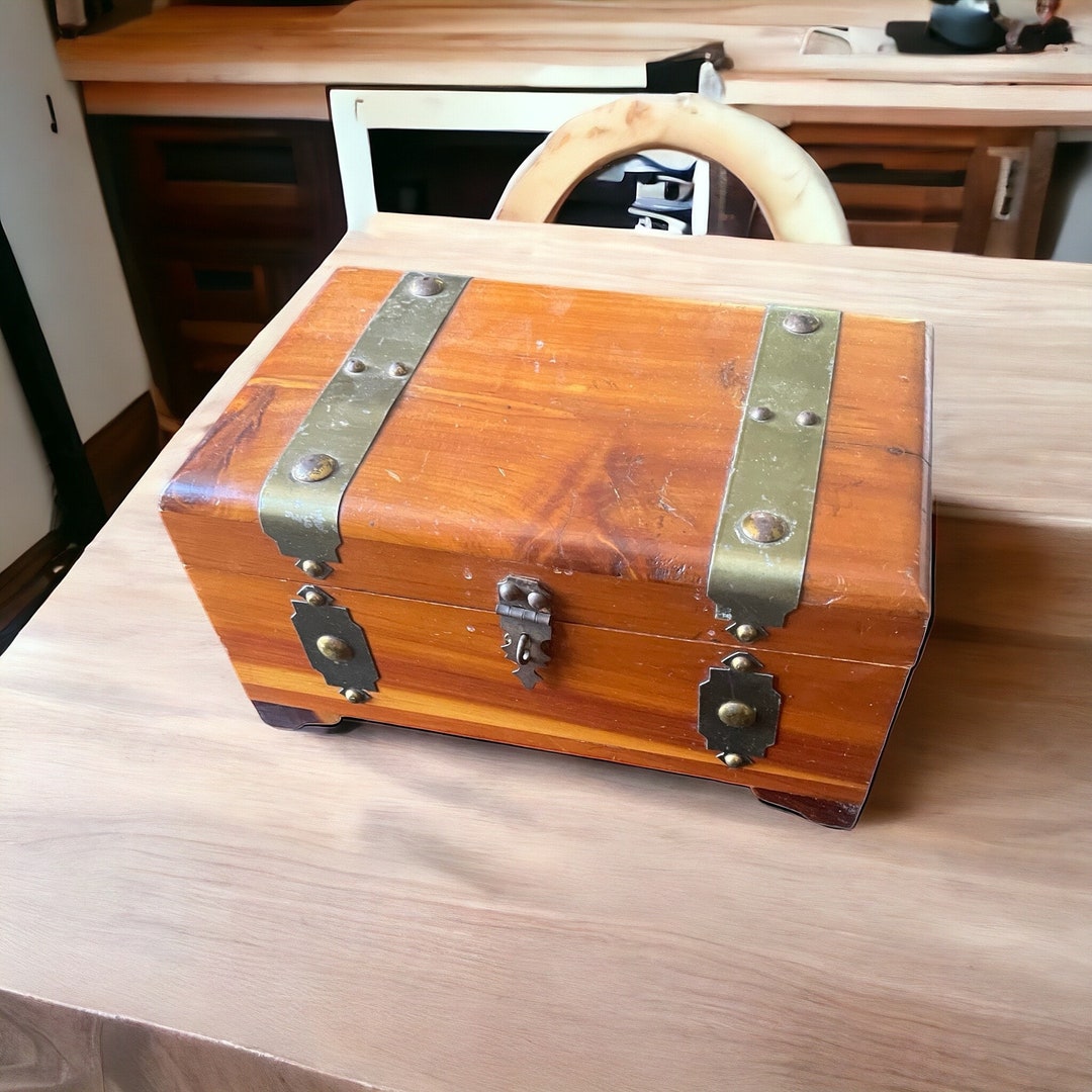 Vintage Fred Lauer Wooden Box Cedar Trinkett Box Antique Storage Bin - Etsy