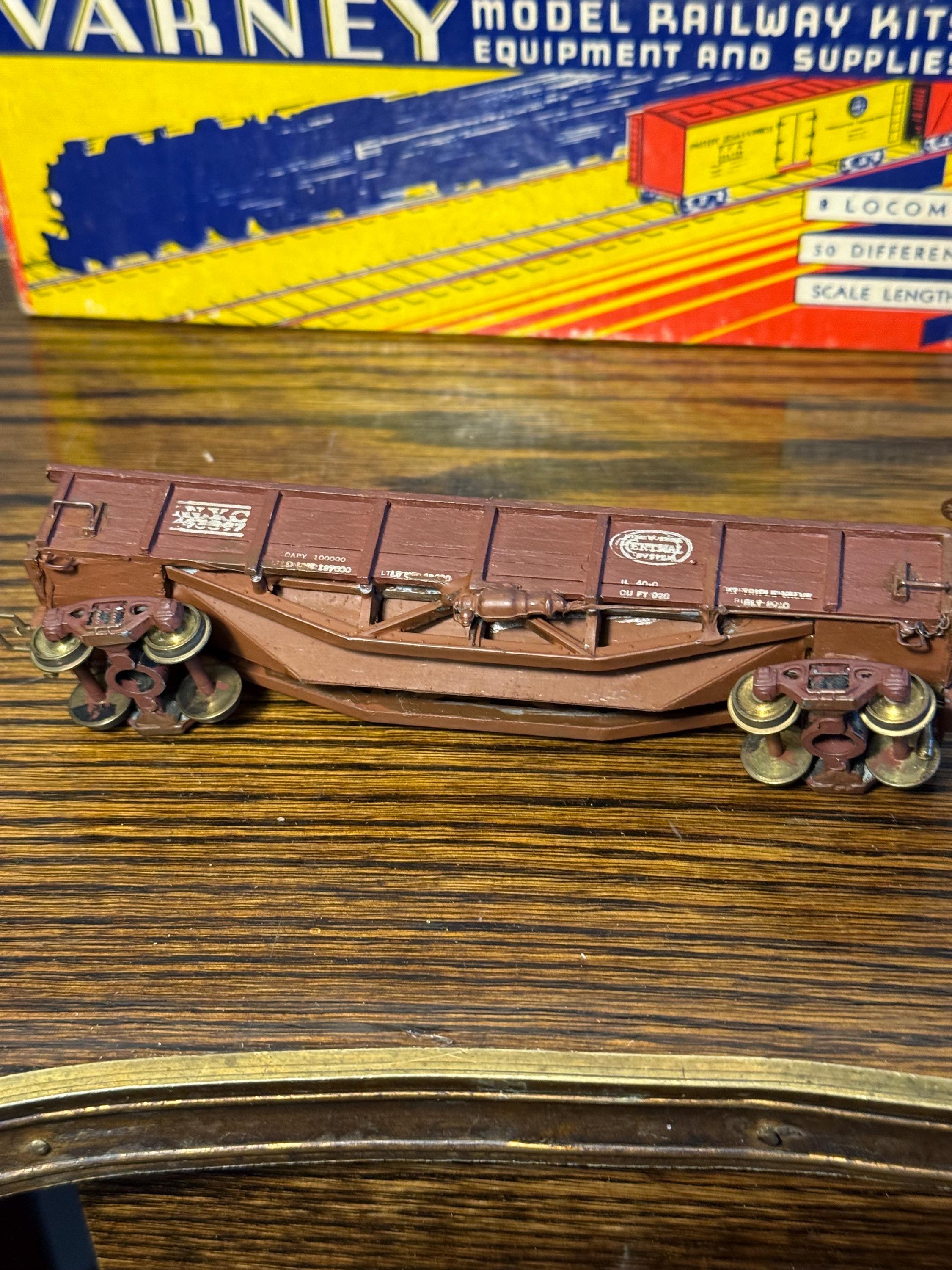 Vintage Varney HO Scale Dry Ice R-19 Liquid Carbonic Open Hopper Car W ...