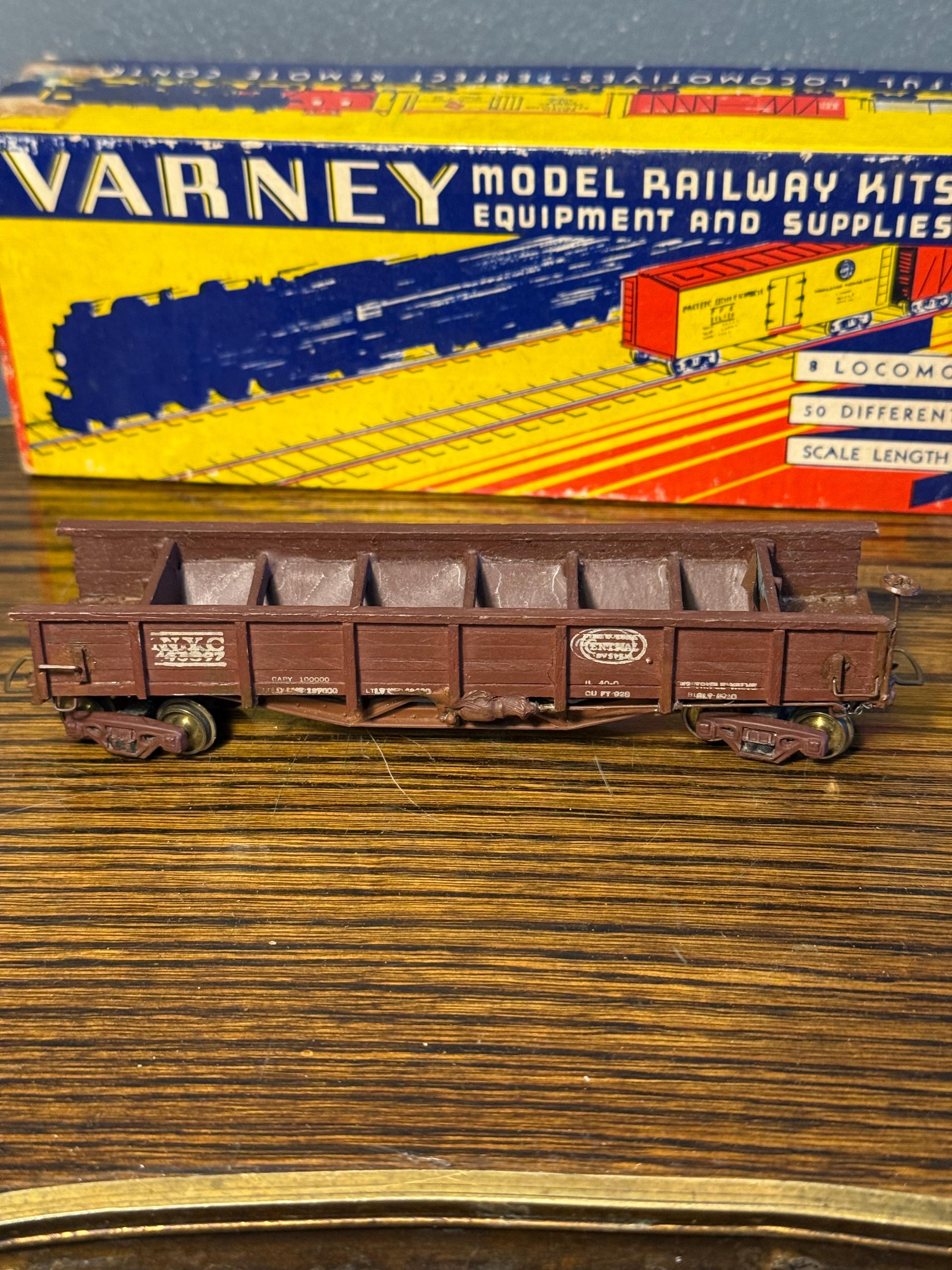 Vintage Varney HO Scale Dry Ice R-19 Liquid Carbonic Open Hopper Car W ...