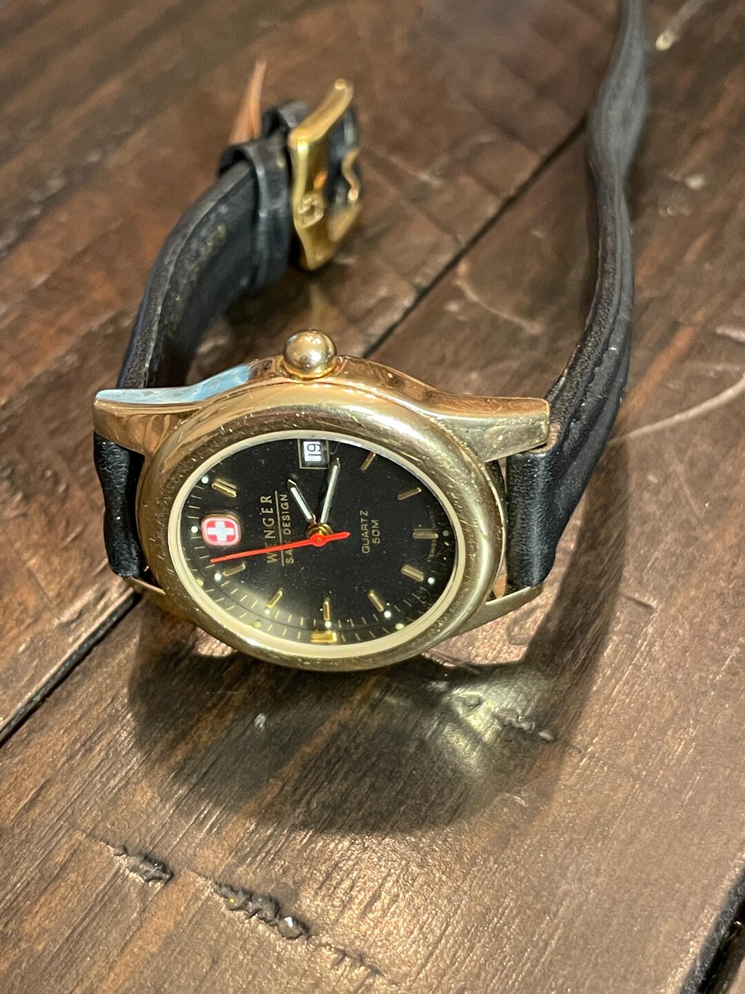 Vintage Ladies Wenger Swiss Military SAK Design Watch Working Condition ...