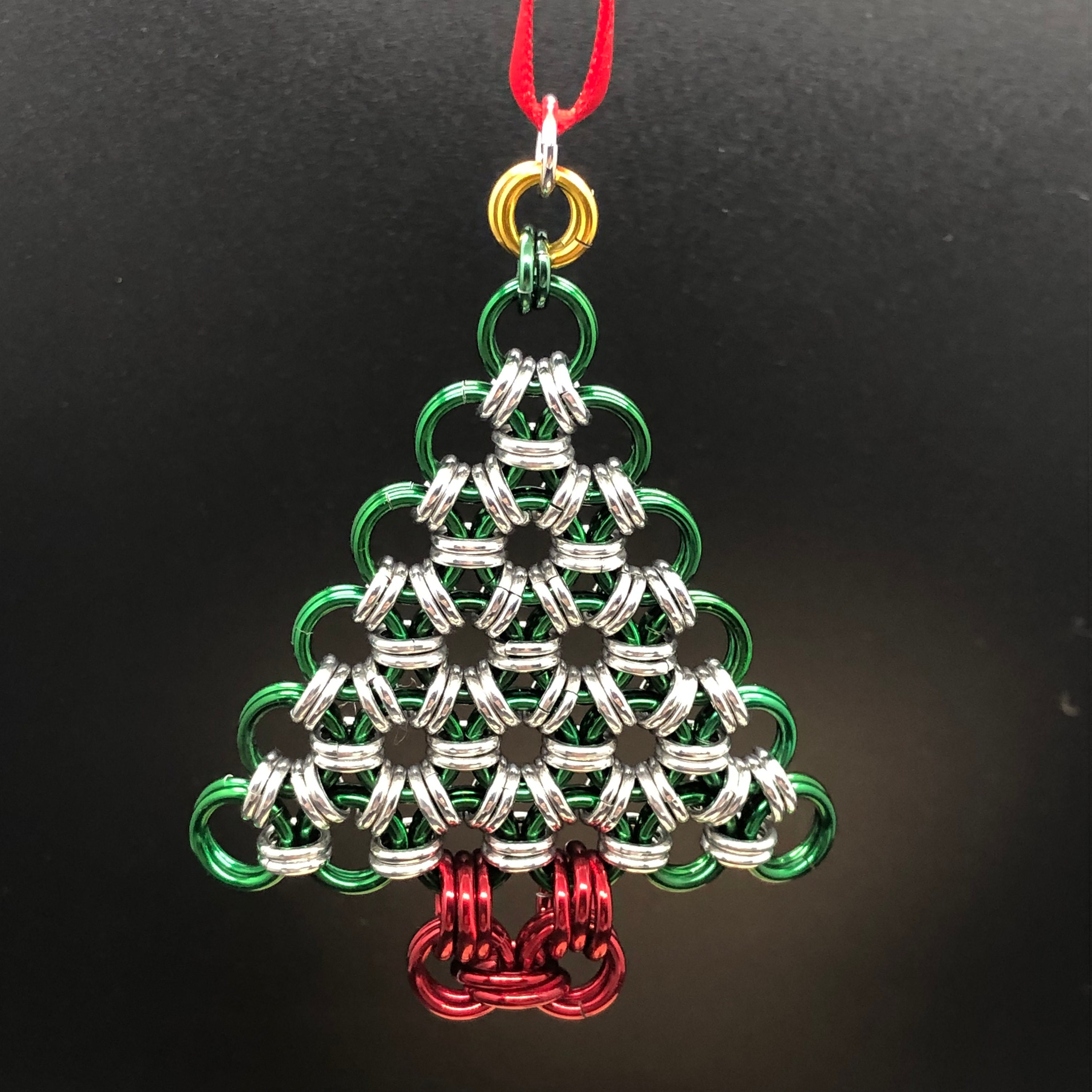 Chainmail Tutorial 3 Styles of Christmas Tree Ornaments chainmail Kits ...