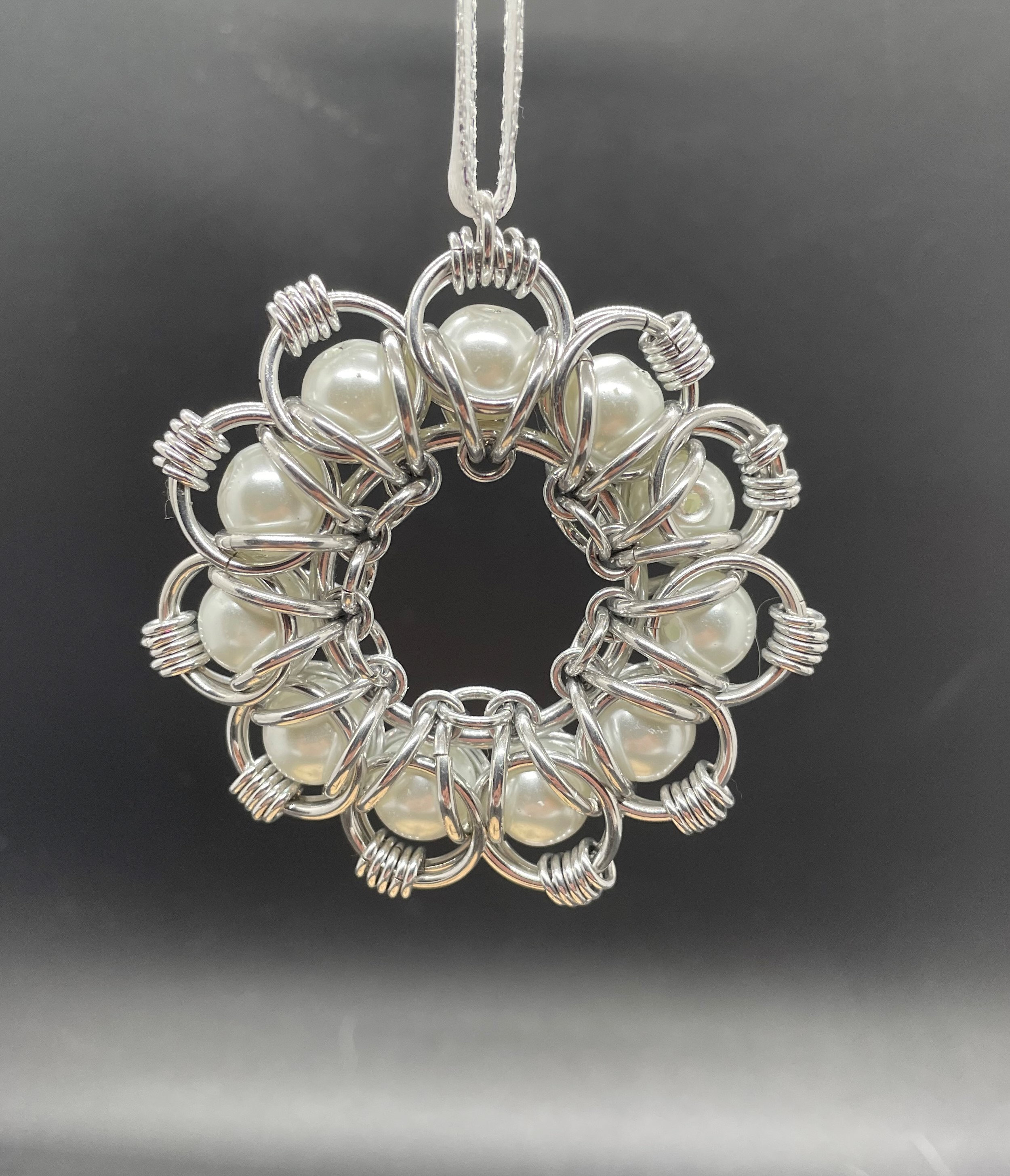 Chainmail Tutorial – Get Your Bearings Christmas Ornament (chain Mail ...