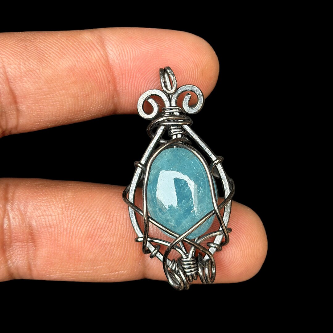 Aquamarine Beautiful Wire Wrapped Necklace/pendent/locket Handmade ...