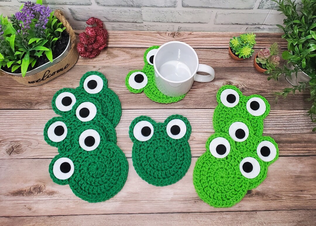 Frog Coasters // Set of 2 or 4 // Color Options - Etsy