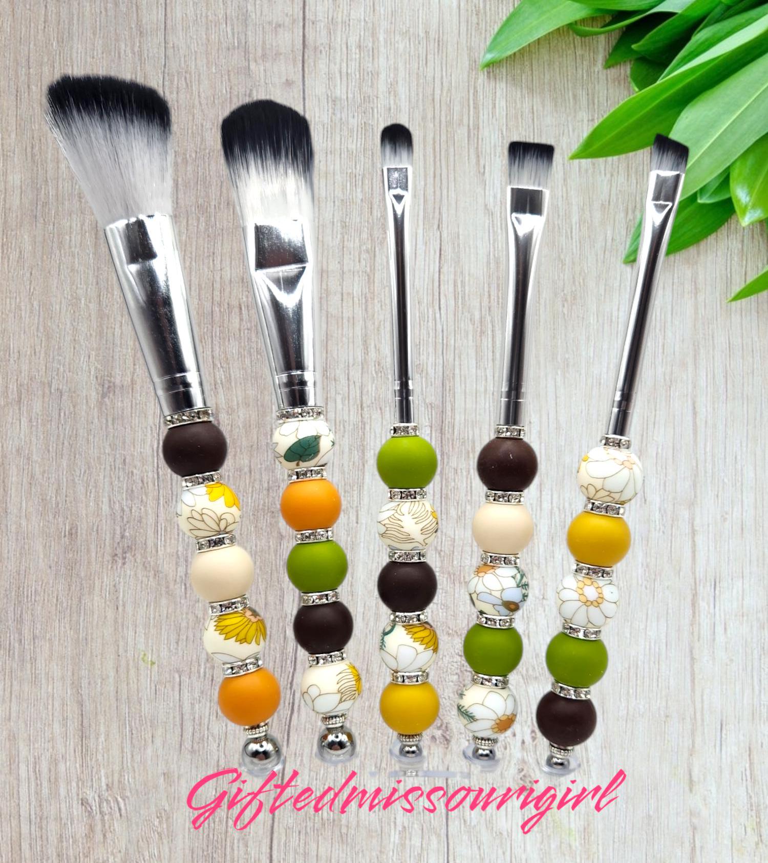 Boho Daisy Makeup Brush Set // 5 Piece // Beaded Makeup Brushes ...