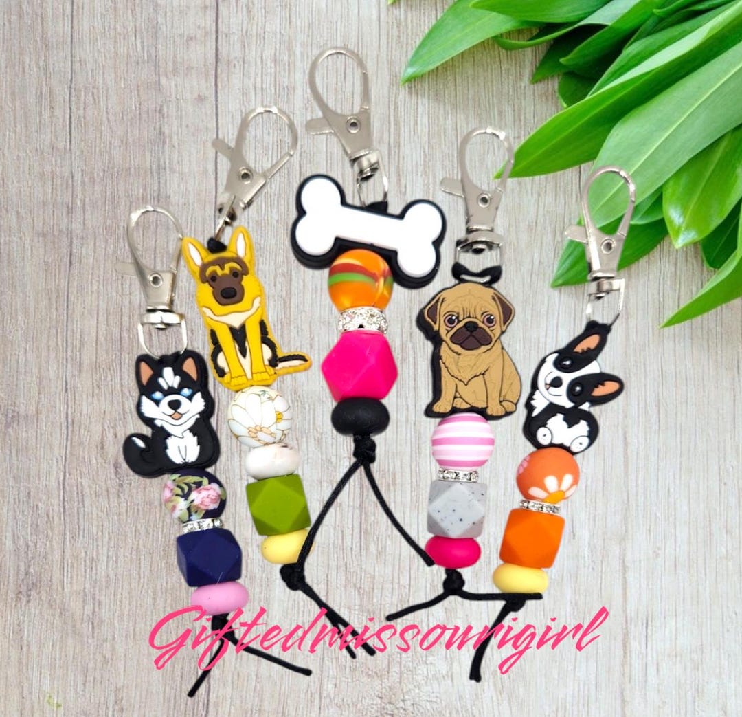 Dog Themed Beaded Keychain // Paw // Shepard // Corgi // Boxer // Pug ...