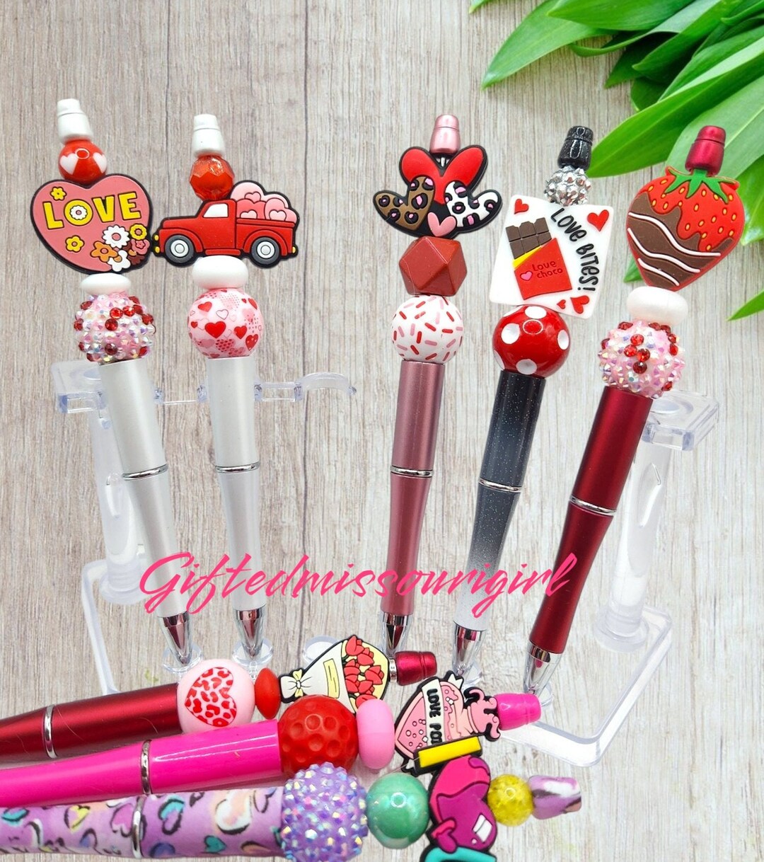 Valentine's Day Pen Set // Valentine's // 2 or 3 Pens // Holiday Beaded ...