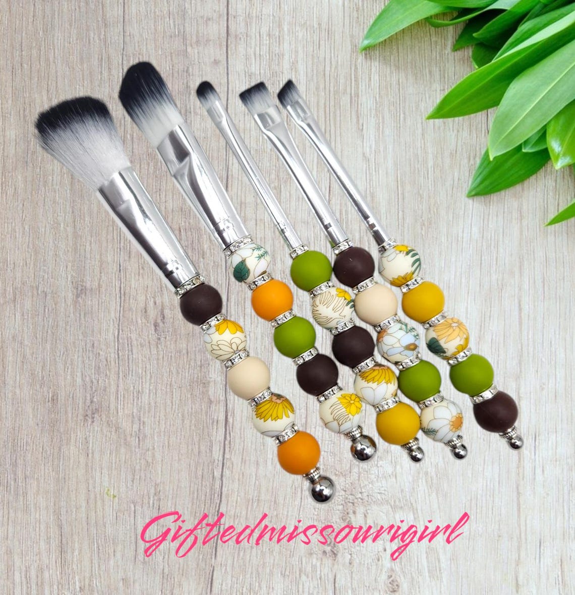 Boho Daisy Makeup Brush Set // 5 Piece // Beaded Makeup Brushes ...