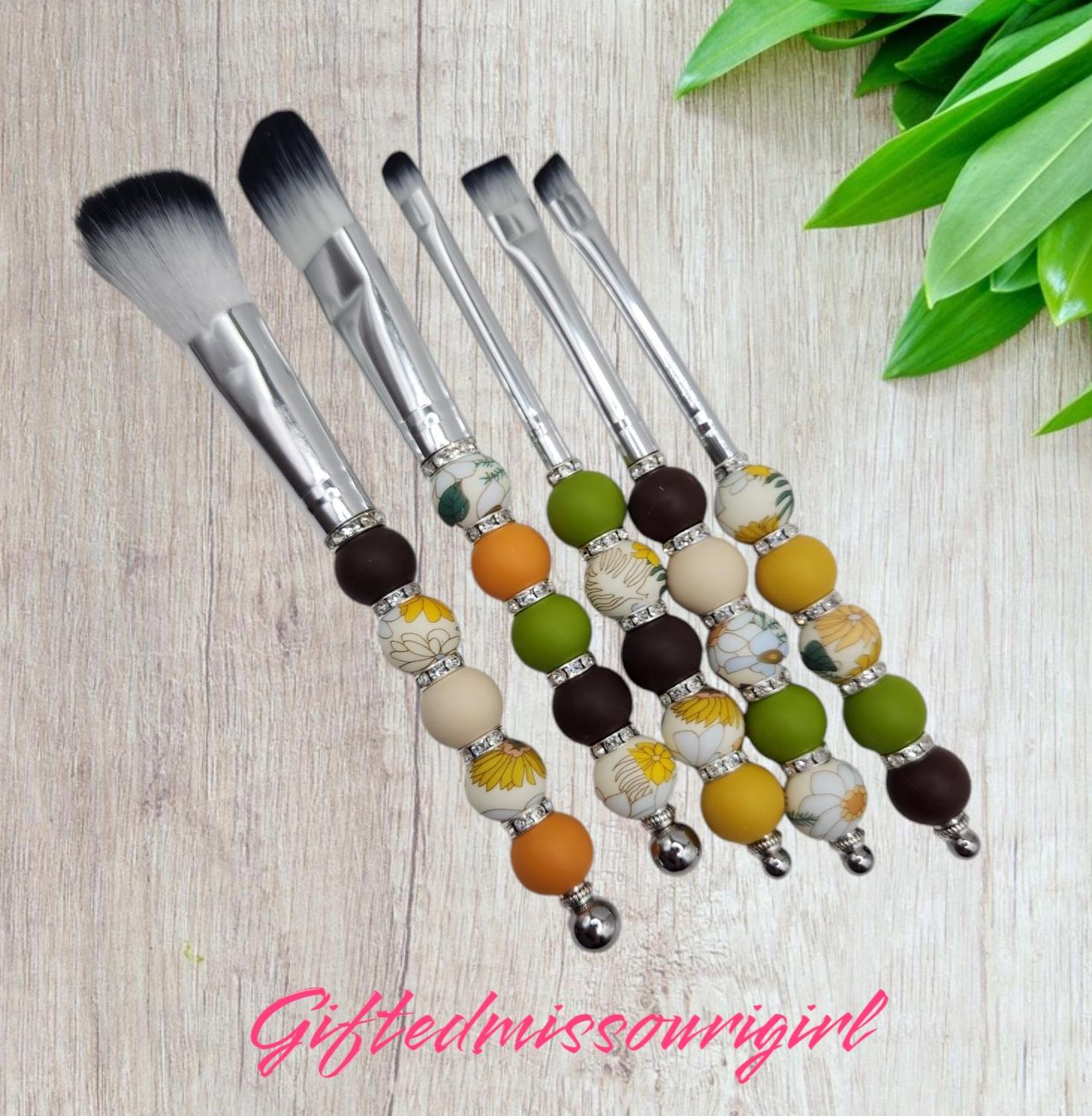 Boho Daisy Makeup Brush Set // 5 Piece // Beaded Makeup Brushes ...